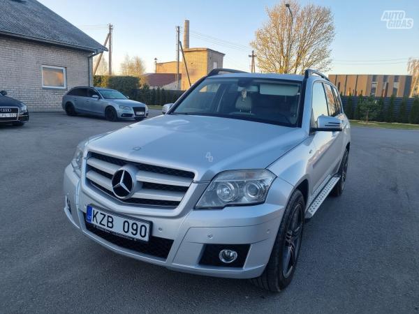 Grey Mercedes-Benz glk-200 2011 in Taurage, with an engine capacity of 2.10 L and mileage of 290 thousand km for 6450 €, photo 5 on AUTOMOTO.COM.LV