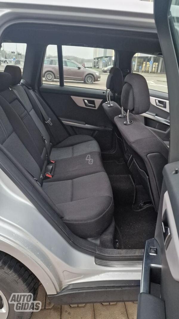 Pelēks Mercedes-Benz glk-200 2012 Viļņa, ar dzinēja tilpumu 2.10 L un nobraukumu 107 tūkst. km par 9950 €, foto 11 vietnē AUTOMOTO.COM.LV
