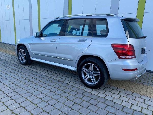 Grey Mercedes-Benz glk-200 2012 in Raseiniai, with an engine capacity of 2.14 L and mileage of 160 thousand km for 10300 €, photo 3 on AUTOMOTO.COM.LV