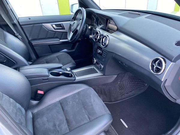 Grey Mercedes-Benz glk-200 2012 in Raseiniai, with an engine capacity of 2.14 L and mileage of 160 thousand km for 10300 €, photo 9 on AUTOMOTO.COM.LV