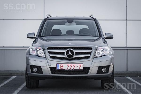 Grey Mercedes-Benz glk-200 2012 in Riga, with an engine capacity of 2.20 L and mileage of 339 thousand km for 8990 €, photo 2 on AUTOMOTO.COM.LV