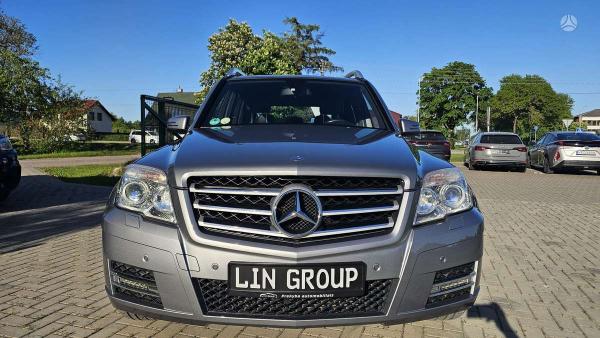 Pelēks Mercedes-Benz glk-200 2012 Prienai, ar dzinēja tilpumu 2.14 L un nobraukumu 199 tūkst. km par 9599 €, foto 3 vietnē AUTOMOTO.COM.LV