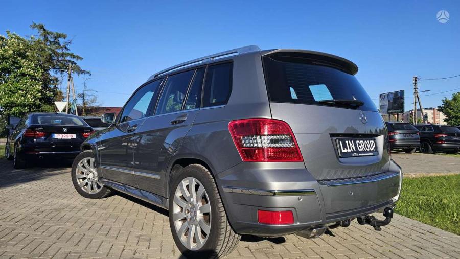 Grey Mercedes-Benz glk-200 2012 in Prienai, with an engine capacity of 2.14 L and mileage of 199 thousand km for 9599 €, photo 5 on AUTOMOTO.COM.LV