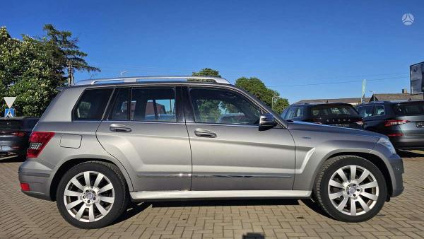 Pelēks Mercedes-Benz glk-200 2012 Prienai, ar dzinēja tilpumu 2.14 L un nobraukumu 199 tūkst. km par 9599 €, foto 8 vietnē AUTOMOTO.COM.LV