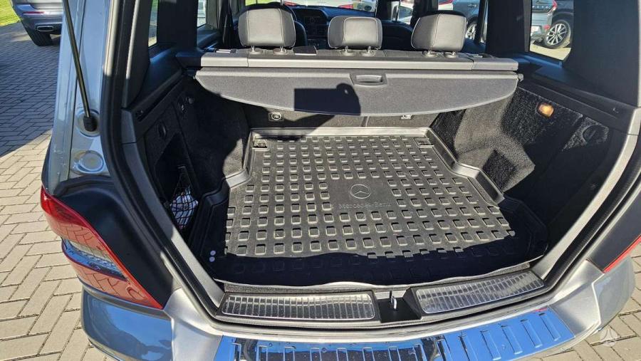 Grey Mercedes-Benz glk-200 2012 in Prienai, with an engine capacity of 2.14 L and mileage of 199 thousand km for 9599 €, photo 25 on AUTOMOTO.COM.LV