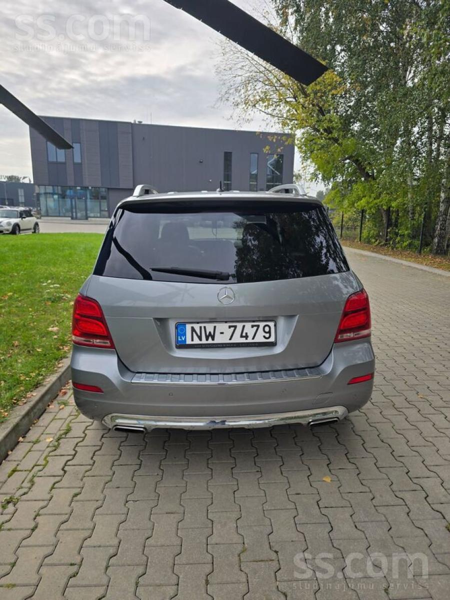 Grey Mercedes-Benz glk-200 2013 in Riga, with an engine capacity of 2.20 L and mileage of 186 thousand km for 10000 €, photo 5 on AUTOMOTO.COM.LV