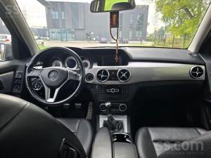 Grey Mercedes-Benz glk-200 2013 in Riga, with an engine capacity of 2.20 L and mileage of 186 thousand km for 10000 €, photo 7 on AUTOMOTO.COM.LV