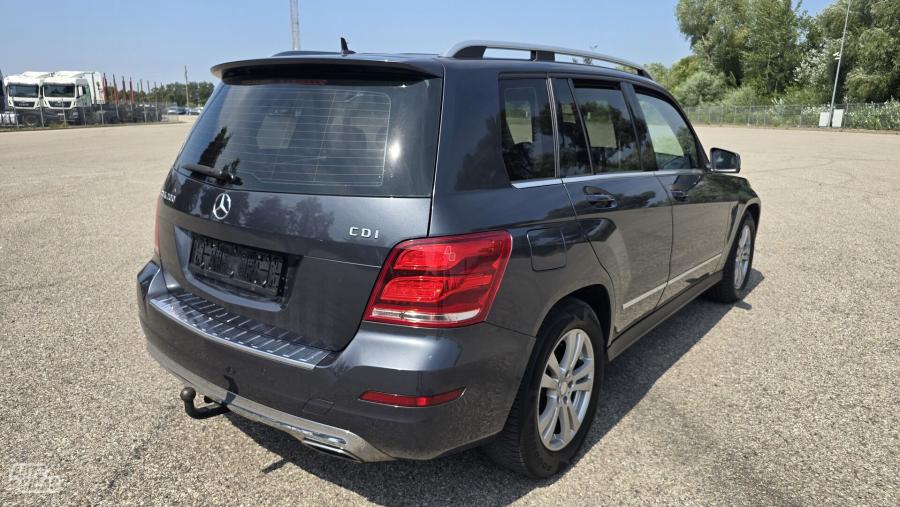 Pelēks Mercedes-Benz glk-200 2014 Marijampole, ar dzinēja tilpumu 2.10 L un nobraukumu 283 tūkst. km par 8700 €, foto 5 vietnē AUTOMOTO.COM.LV
