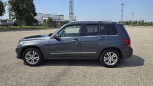 Pelēks Mercedes-Benz glk-200 2014 Marijampole, ar dzinēja tilpumu 2.10 L un nobraukumu 283 tūkst. km par 8700 €, foto 9 vietnē AUTOMOTO.COM.LV