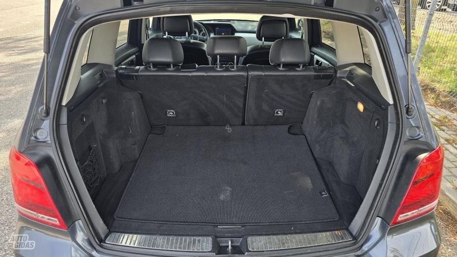 Pelēks Mercedes-Benz glk-200 2014 Marijampole, ar dzinēja tilpumu 2.10 L un nobraukumu 283 tūkst. km par 8700 €, foto 21 vietnē AUTOMOTO.COM.LV