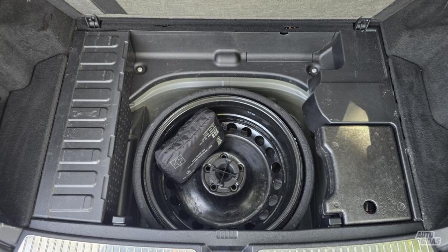 Pelēks Mercedes-Benz glk-200 2014 Marijampole, ar dzinēja tilpumu 2.10 L un nobraukumu 283 tūkst. km par 8700 €, foto 23 vietnē AUTOMOTO.COM.LV