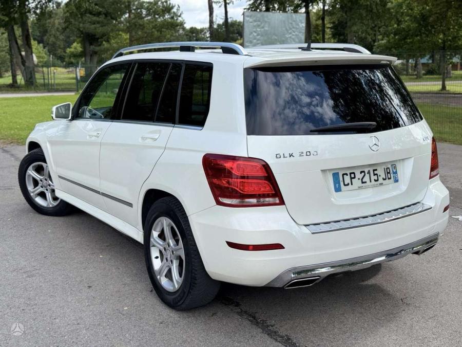 White Mercedes-Benz glk-200 2012 in Taurage, with an engine capacity of 2.14 L and mileage of 250 thousand km for 7999 €, photo 20 on AUTOMOTO.COM.LV