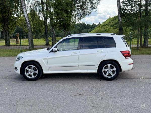 Mercedes-Benz glk-200 2012 Tauragė vietnē Balts Mercedes-Benz glk-200 2012 Tauragė, ar dzinēja tilpumu 2.14 L un nobraukumu 250 tūkst. km par 7500 €, foto 6 vietnē AUTOMOTO.COM.LV