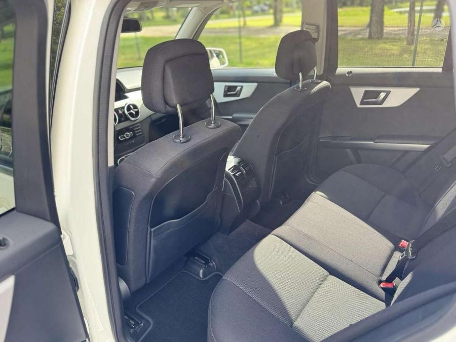 Balts Mercedes-Benz glk-200 2012 Tauragė, ar dzinēja tilpumu 2.14 L un nobraukumu 250 tūkst. km par 7500 €, foto 14 vietnē AUTOMOTO.COM.LV