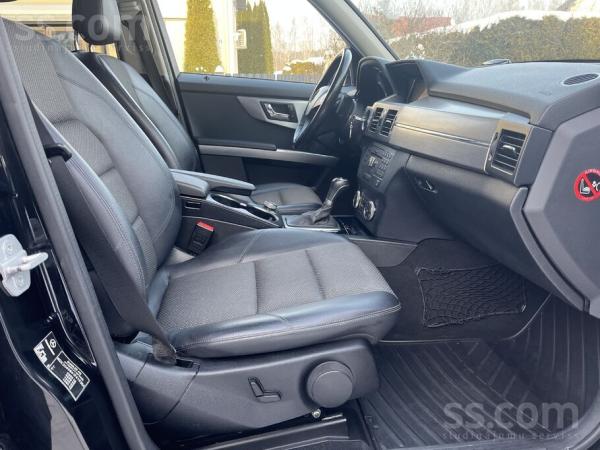 Черный Мерседес ГЛК 220 2009 в Рига, объемом двигателя 2.20 л и пробегом 274 тыс. км за 6450 €, фото 10 на AUTOMOTO.COM.LV