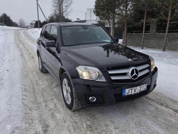 Melns Mercedes-Benz GLK 220 2009 Viļņa, ar dzinēja tilpumu 2.14 L un nobraukumu 210 tūkst. km par 5999 €, foto 2 vietnē AUTOMOTO.COM.LV