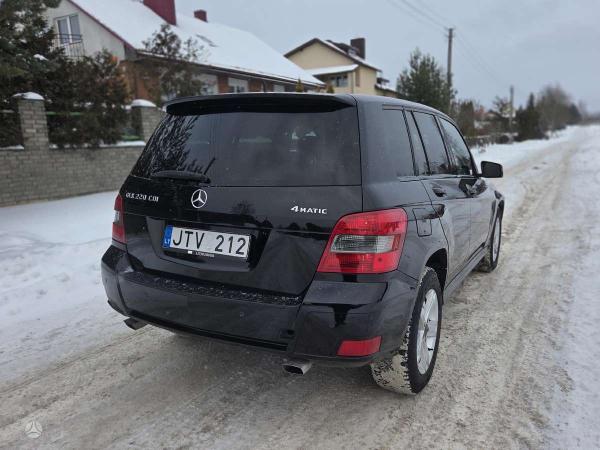 Melns Mercedes-Benz GLK 220 2009 Viļņa, ar dzinēja tilpumu 2.14 L un nobraukumu 210 tūkst. km par 5999 €, foto 3 vietnē AUTOMOTO.COM.LV