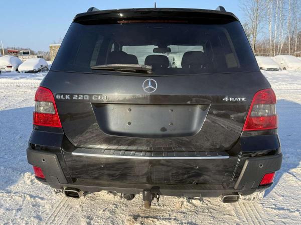 Black Mercedes-Benz GLK 220 2009 in Utena, with an engine capacity of 2.14 L and mileage of 257 thousand km for 6990 €, photo 9 on AUTOMOTO.COM.LV