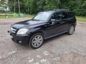 Black Mercedes-Benz GLK 220 2009 in Preili, with an engine capacity of 2.20 L and mileage of 400 thousand km for 7560 €, photo 3 on AUTOMOTO.COM.LV
