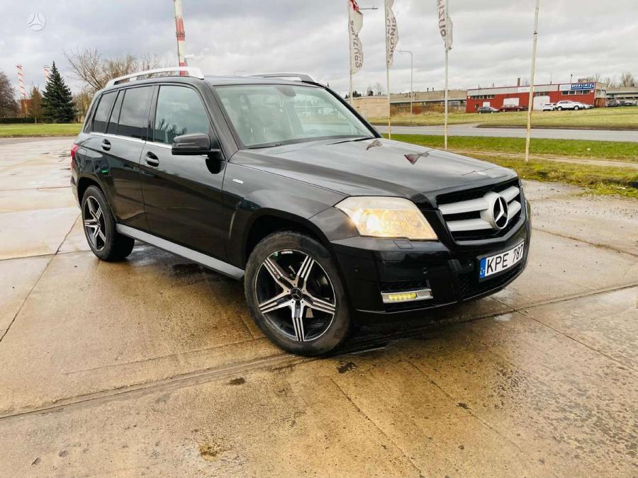 Melns Mercedes-Benz GLK 220 2010 Panevēža, ar dzinēja tilpumu 2.20 L un nobraukumu 245 tūkst. km par 7999 €, foto 5 vietnē AUTOMOTO.COM.LV