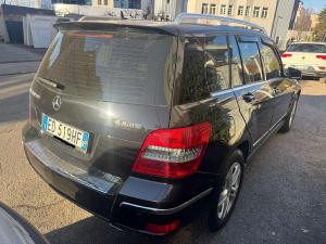 Black Mercedes-Benz GLK 220 2010 in Kaunas, with an engine capacity of 2.14 L and mileage of 219 thousand km for 4650 €, photo 4 on AUTOMOTO.COM.LV