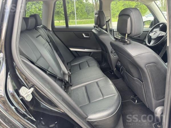 Black Mercedes-Benz GLK 220 2010 in Ogre, with an engine capacity of 2.20 L and mileage of 310 thousand km for 9150 €, photo 10 on AUTOMOTO.COM.LV