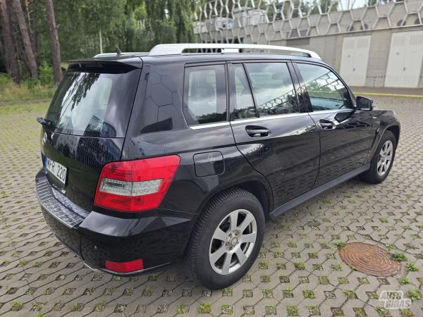 Black Mercedes-Benz GLK 220 2010 in Vilnius, with an engine capacity of 2.20 L and mileage of 273 thousand km for 7000 €, photo 6 on AUTOMOTO.COM.LV