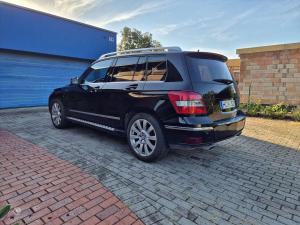 Black Mercedes-Benz GLK 220 2010 in Kaunas, with an engine capacity of 2.14 L and mileage of 332 thousand km for 6400 €, photo 6 on AUTOMOTO.COM.LV
