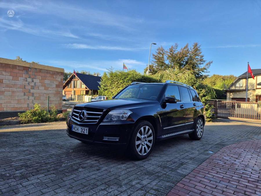 Black Mercedes-Benz GLK 220 2010 in Kaunas, with an engine capacity of 2.14 L and mileage of 332 thousand km for 6400 €, photo 8 on AUTOMOTO.COM.LV