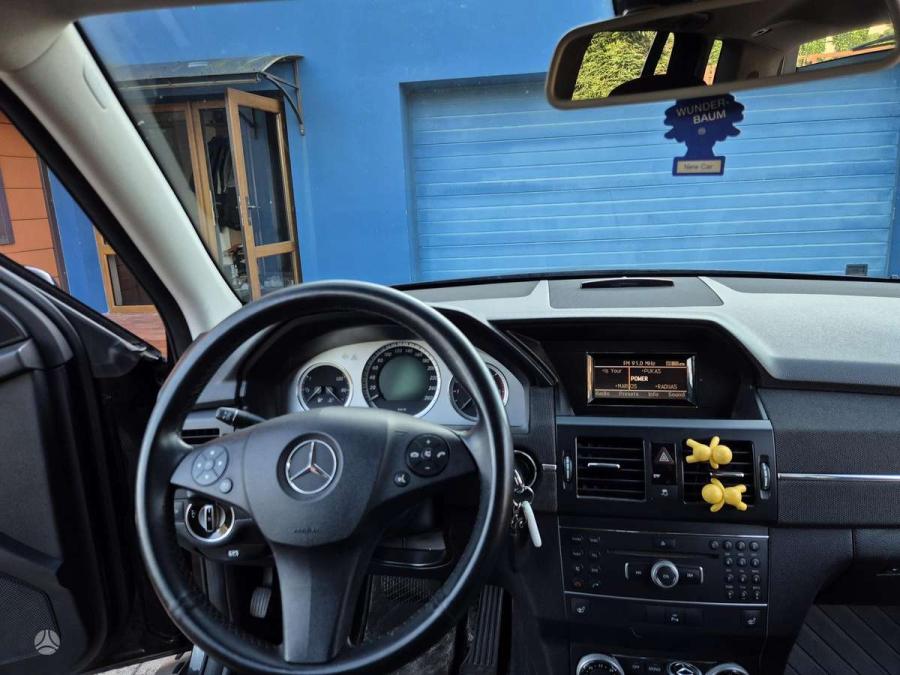 Black Mercedes-Benz GLK 220 2010 in Kaunas, with an engine capacity of 2.14 L and mileage of 332 thousand km for 6400 €, photo 10 on AUTOMOTO.COM.LV