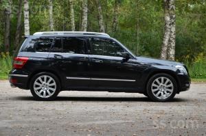 Black Mercedes-Benz GLK 220 2010 in Riga, with an engine capacity of 2.20 L and mileage of 311 thousand km for 7990 €, photo 11 on AUTOMOTO.COM.LV