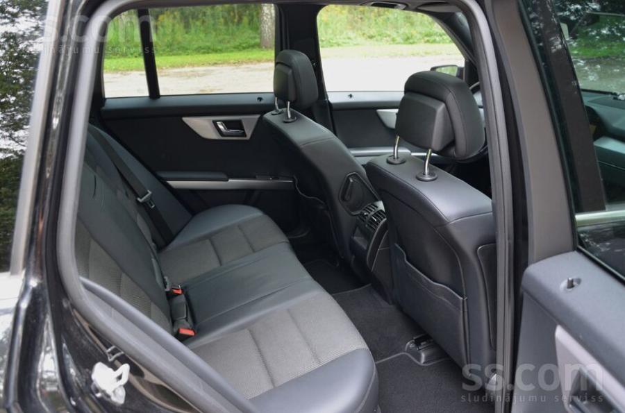 Black Mercedes-Benz GLK 220 2010 in Riga, with an engine capacity of 2.20 L and mileage of 311 thousand km for 7990 €, photo 26 on AUTOMOTO.COM.LV
