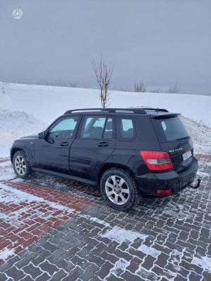 Melns Mercedes-Benz GLK 220 2011 Klaipėda, ar dzinēja tilpumu 2.10 L un nobraukumu 368 tūkst. km par 5600 €, foto 4 vietnē AUTOMOTO.COM.LV
