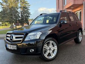 Black Mercedes-Benz GLK 220 2011 in Utena, with an engine capacity of 2.20 L and mileage of 351 thousand km for 4990 €, photo 2 on AUTOMOTO.COM.LV