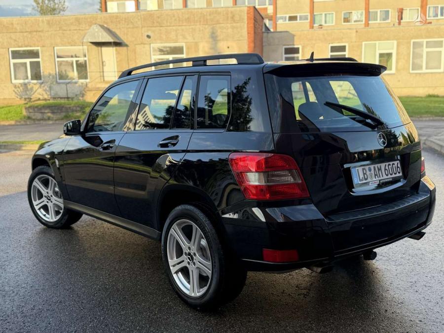 Black Mercedes-Benz GLK 220 2011 in Utena, with an engine capacity of 2.20 L and mileage of 351 thousand km for 4990 €, photo 10 on AUTOMOTO.COM.LV