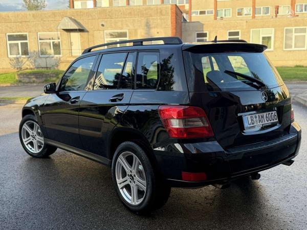 Black Mercedes-Benz GLK 220 2011 in Utena, with an engine capacity of 2.20 L and mileage of 351 thousand km for 4990 €, photo 10 on AUTOMOTO.COM.LV