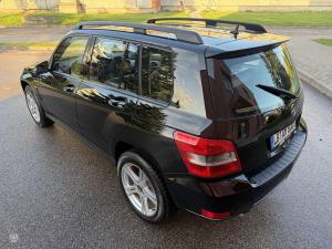 Black Mercedes-Benz GLK 220 2011 in Utena, with an engine capacity of 2.20 L and mileage of 351 thousand km for 4990 €, photo 27 on AUTOMOTO.COM.LV