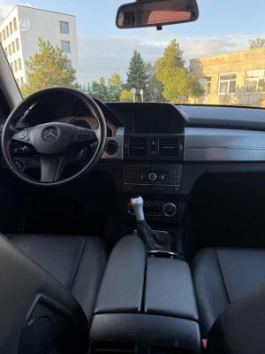 Black Mercedes-Benz GLK 220 2011 in Utena, with an engine capacity of 2.20 L and mileage of 351 thousand km for 4990 €, photo 50 on AUTOMOTO.COM.LV