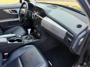 Black Mercedes-Benz GLK 220 2011 in Utena, with an engine capacity of 2.20 L and mileage of 351 thousand km for 4990 €, photo 61 on AUTOMOTO.COM.LV