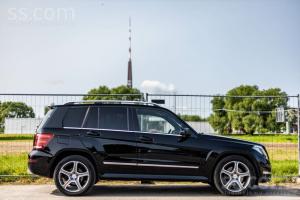 Melns Mercedes-Benz GLK 220 2012 Rīga, ar dzinēja tilpumu 2.20 L un nobraukumu 277 tūkst. km par 13990 €, foto 5 vietnē AUTOMOTO.COM.LV