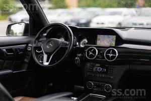 Melns Mercedes-Benz GLK 220 2012 Rīga, ar dzinēja tilpumu 2.20 L un nobraukumu 277 tūkst. km par 13990 €, foto 29 vietnē AUTOMOTO.COM.LV