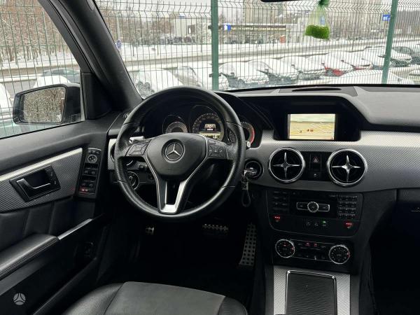 Black Mercedes-Benz GLK 220 2012 in Vilnius, with an engine capacity of 2.14 L and mileage of 332 thousand km for 9999 €, photo 10 on AUTOMOTO.COM.LV