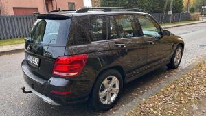 Black Mercedes-Benz GLK 220 2012 in Vilnius, with an engine capacity of 2.14 L and mileage of 288 thousand km for 10350 €, photo 7 on AUTOMOTO.COM.LV