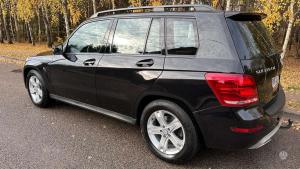 Black Mercedes-Benz GLK 220 2012 in Vilnius, with an engine capacity of 2.14 L and mileage of 288 thousand km for 10350 €, photo 9 on AUTOMOTO.COM.LV