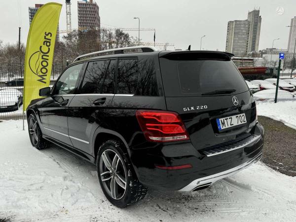 Black Mercedes-Benz GLK 220 2012 in Vilnius, with an engine capacity of 2.14 L and mileage of 332 thousand km for 9999 €, photo 7 on AUTOMOTO.COM.LV