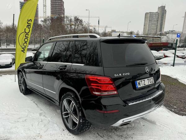 Black Mercedes-Benz GLK 220 2012 in Vilnius, with an engine capacity of 2.14 L and mileage of 332 thousand km for 9999 €, photo 8 on AUTOMOTO.COM.LV