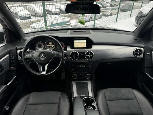 Black Mercedes-Benz GLK 220 2012 in Vilnius, with an engine capacity of 2.14 L and mileage of 332 thousand km for 9999 €, photo 10 on AUTOMOTO.COM.LV