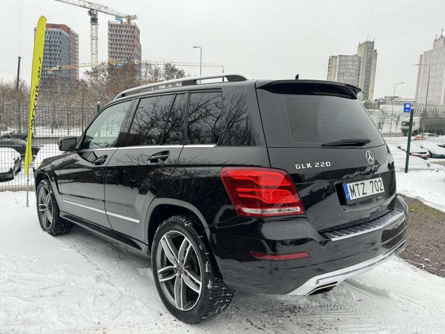 Melns Mercedes-Benz GLK 220 2012 Viļņa, ar dzinēja tilpumu 2.14 L un nobraukumu 332 tūkst. km par 9700 €, foto 6 vietnē AUTOMOTO.COM.LV