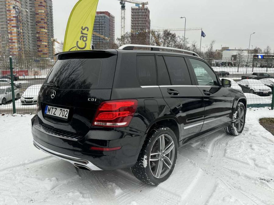 Melns Mercedes-Benz GLK 220 2012 Viļņa, ar dzinēja tilpumu 2.14 L un nobraukumu 332 tūkst. km par 9700 €, foto 8 vietnē AUTOMOTO.COM.LV