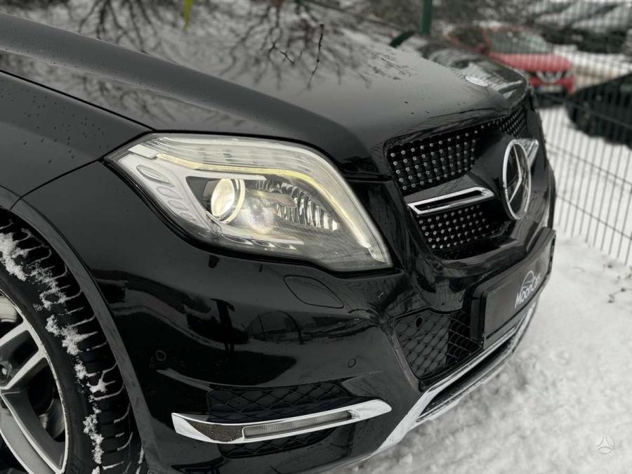 Melns Mercedes-Benz GLK 220 2012 Viļņa, ar dzinēja tilpumu 2.14 L un nobraukumu 332 tūkst. km par 9700 €, foto 23 vietnē AUTOMOTO.COM.LV